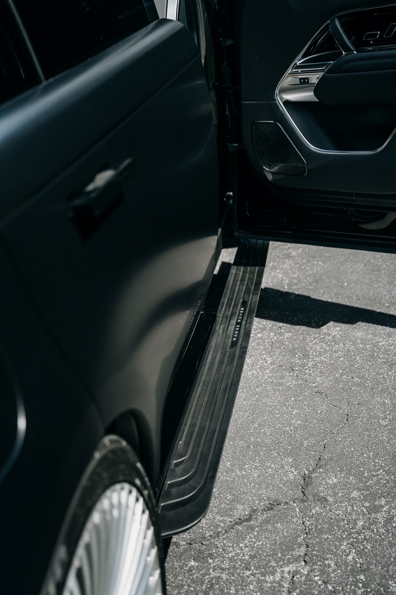 2023/2024 Range Rover Retractable Side Steps by SCParts